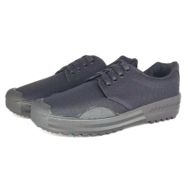New labor liberation shoes for men at work, migrant workers at ...