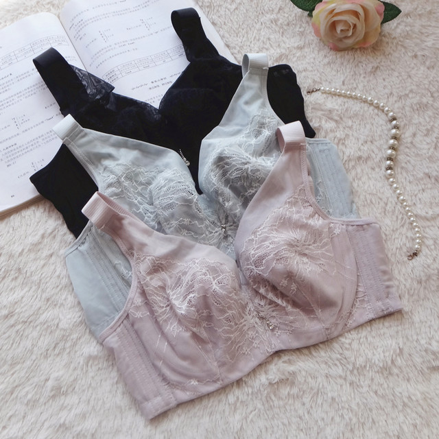 Full cup ultra -thin big chest showing small upper drooping side ...