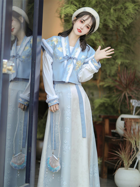 Chunyu Ji original Hanfu female Tang Xunzi round neck shirt Qi waist dresses, dresses, Tang ...