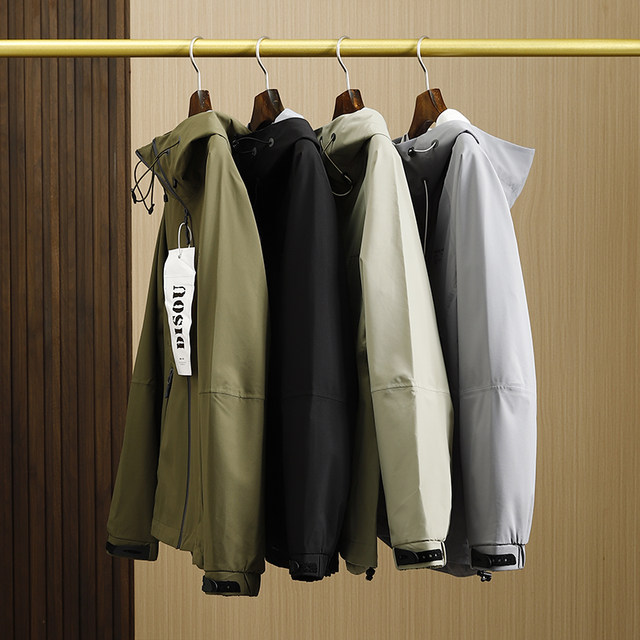 Fully glued design outdoor functional windproof mountain style hooded ...