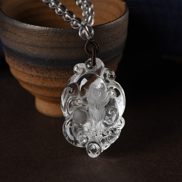 Authentic natural white crystal fox pendant female nine-tailed fox ...