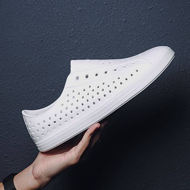 ins Croc Shoes for Men and Women Summer Couples Non-Slip Personalized ...