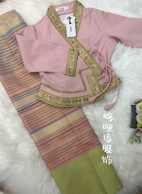 Xishuangbanna Dai costumes are high-quality, light and luxurious ...