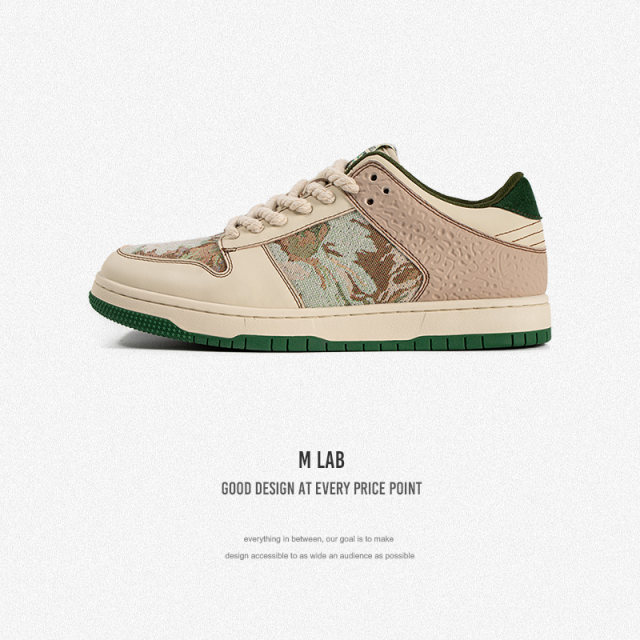 @M laboratory secret forest niche design feels couple oil painting cloth shoe autumn retro ...