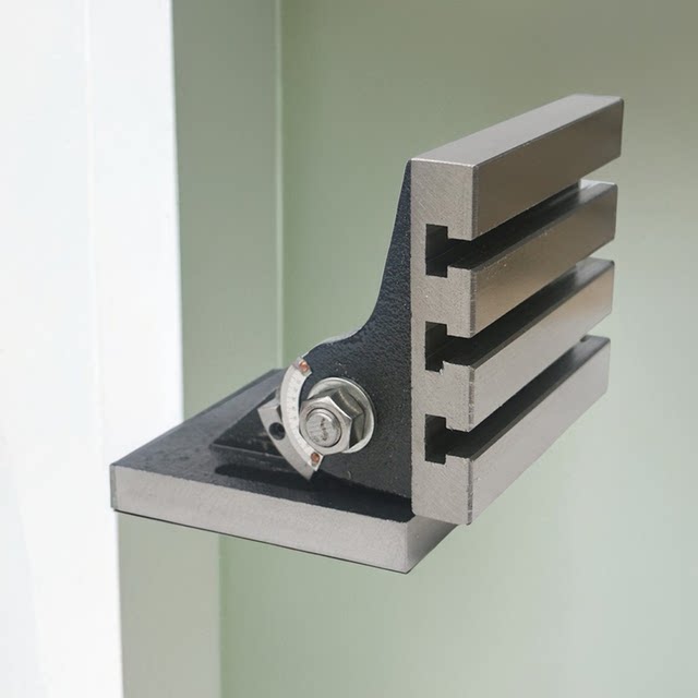 The adjustable angle of the workbench 90 degrees can adjust the CNC CNC ...