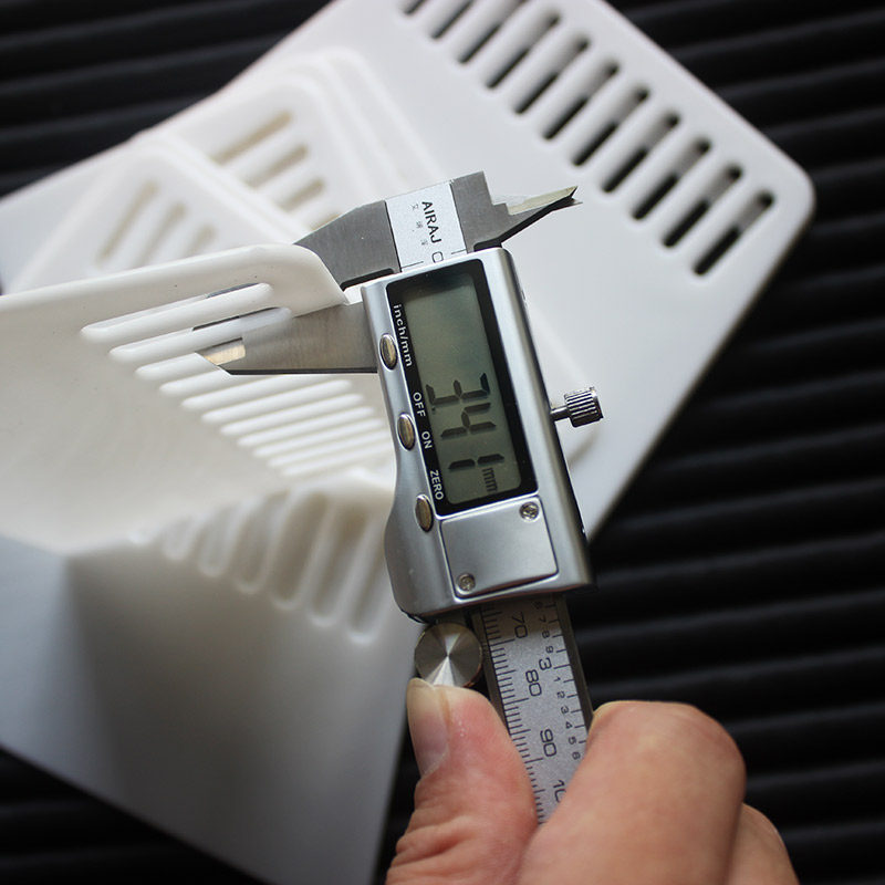 Medium-Thick Plastic Wallpaper Scraper and Putty Film Tool