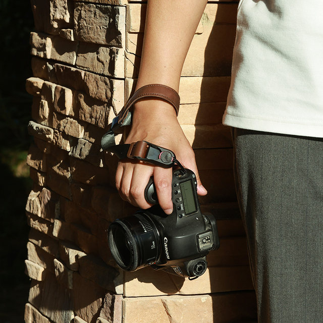 Camera quick-release wrist strap suitable for Canon, Sony, Nikon and ...
