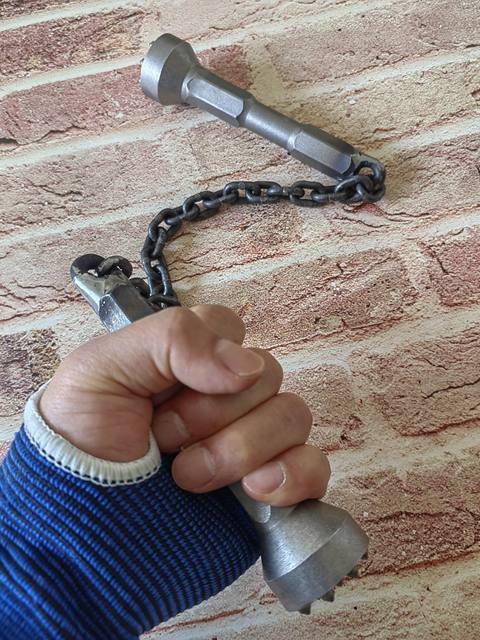 Handmade actual combat spring steel double -cut sticks, star hammer ...