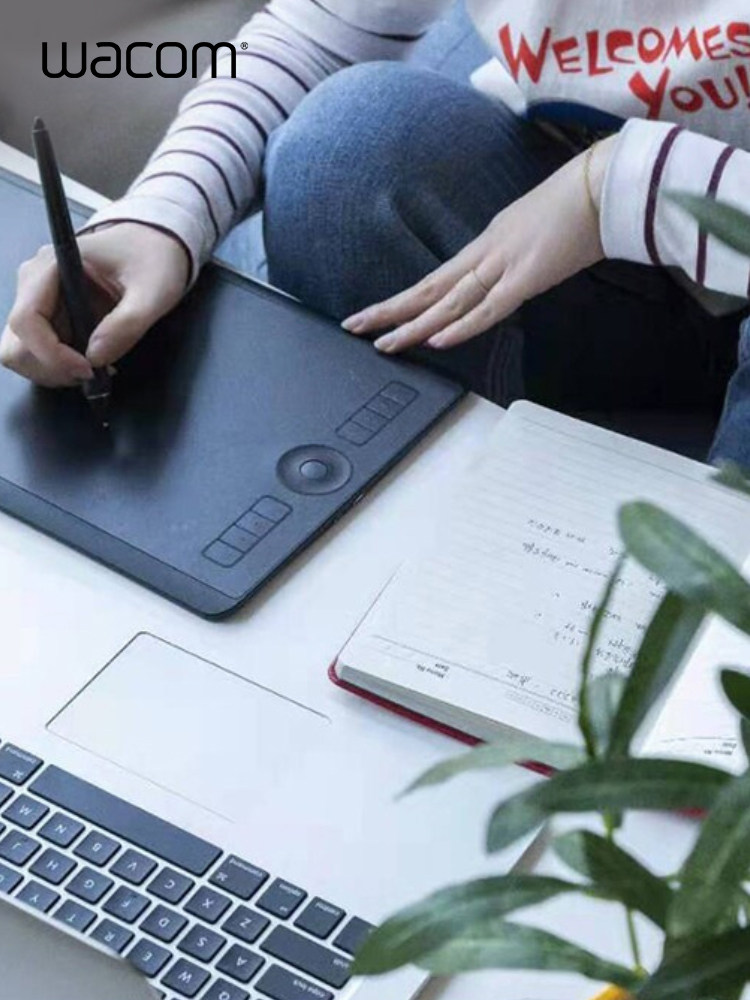 Wacom PTH-660 Wireless Digital Tablet