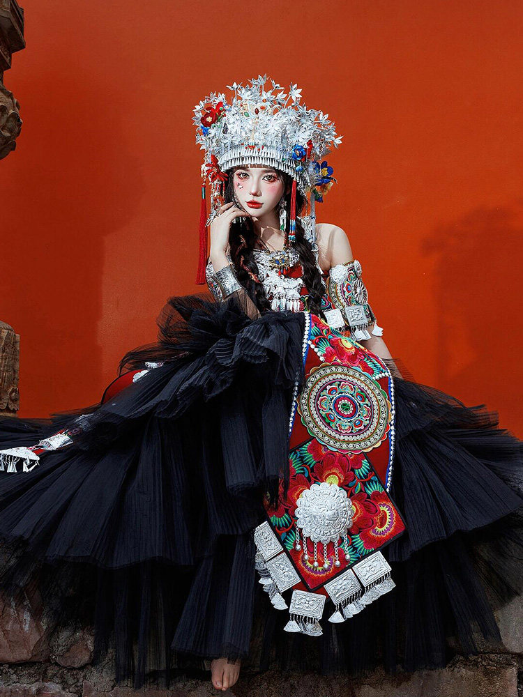 New Miao costumes for women Guangxi Yunnan Guizhou famous ethnic style ...