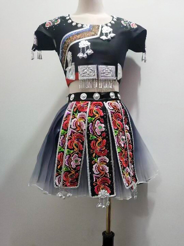 The new Miao clothing ethnic minority dance performance service clothes ...