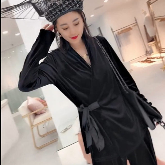 Gold velvet top for women's fashionable large-size spring and autumn ...