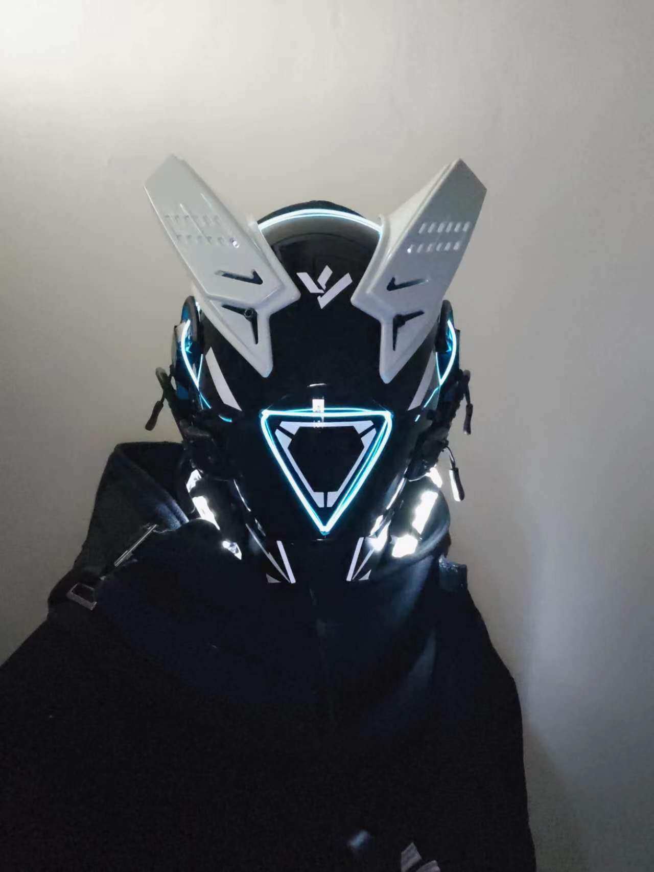 Cyberpunk maska - Svetleča železna bojevniška čelada - Cosplay taktična ...