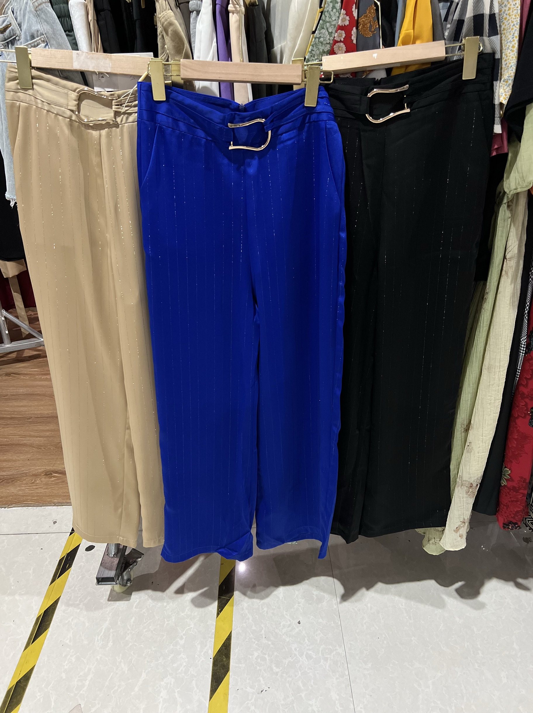Conical high-end versatile micro-flare pants, small feet, slim-fitting ...