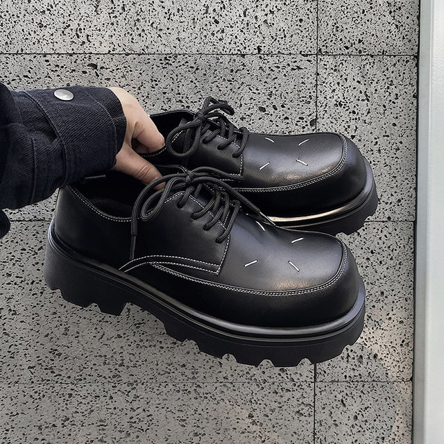 Two-point romantic autumn and winter new lightweight thick-soled ...