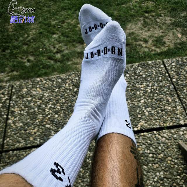 Jordan Nike Jordan basketball socks CREW black and white sports ...