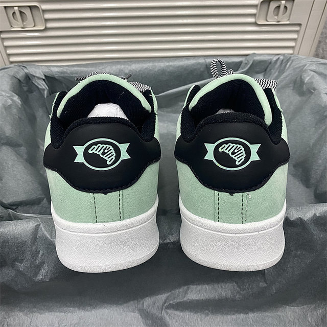 Casual bread shoes for men 2024 autumn new thick-soled popular sports ...