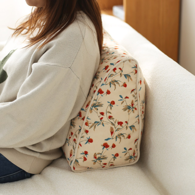 Triangle cushion hug the bedside bedside and hold office chair car ...