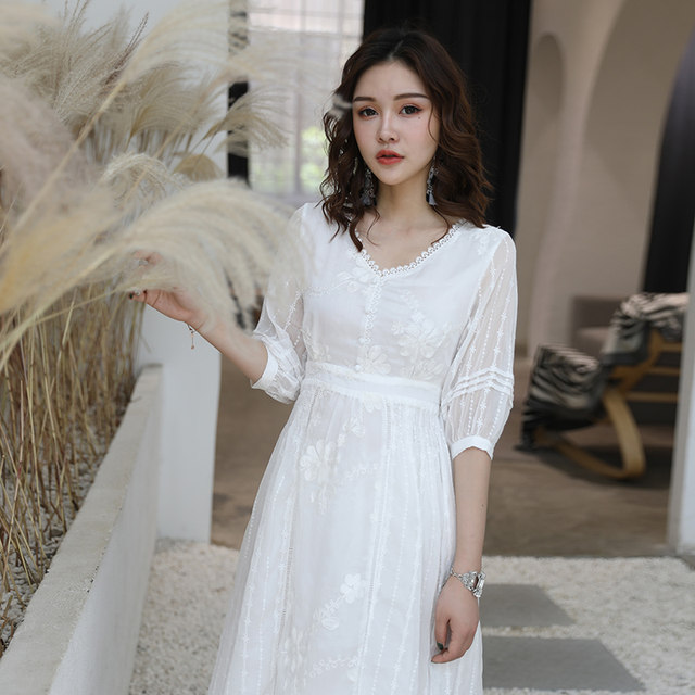 Fresh lady embroidered chiffon dress pure waist-hugging short skirt ...