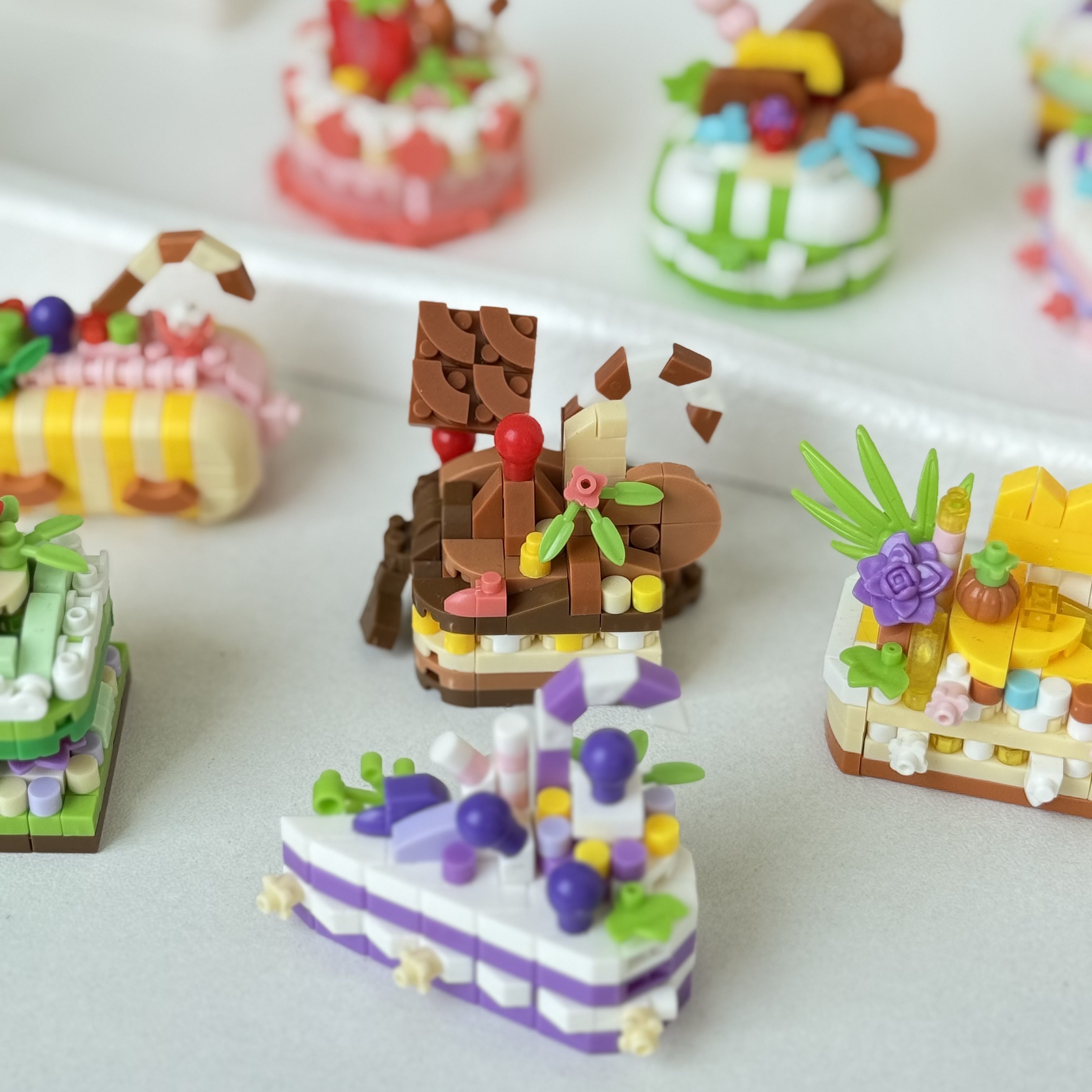Cake small grain building block assembly toy ornaments decoration ...