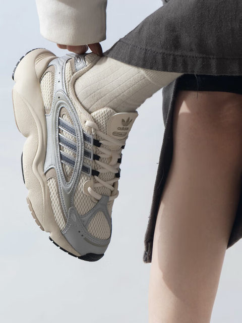 adidas Adidas Clover Women's OZMILLEN Outdoor Daily Fitness Sports ...