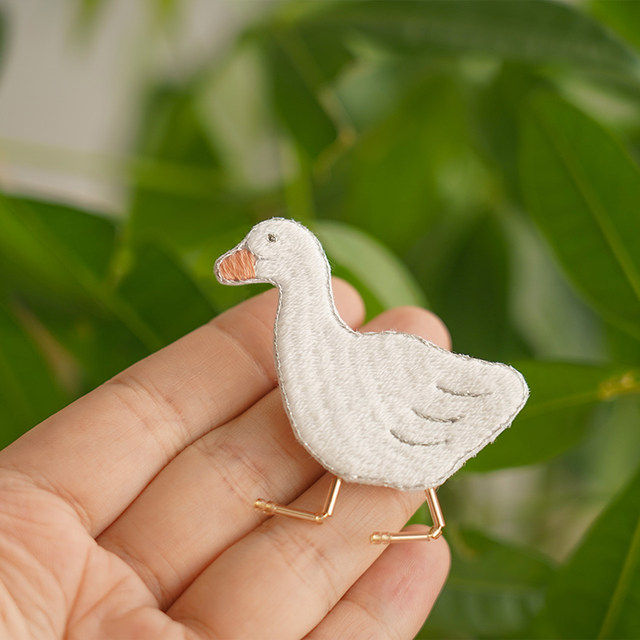 Embroidery diy cured white goose brooch material package for beginners ...