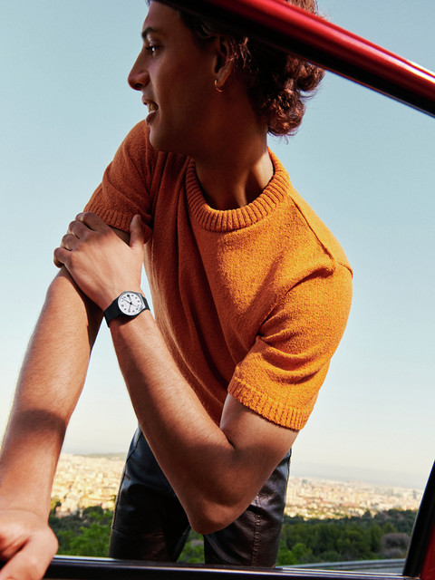 Swatch Swatch Swiss Men's and Women's Watch Simple Luminous Junior High ...