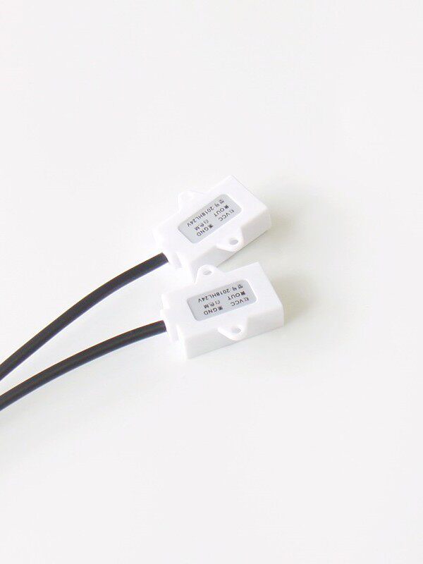 24V Industrial Non-Contact Liquid Level Sensor 5V Water Detection Switch