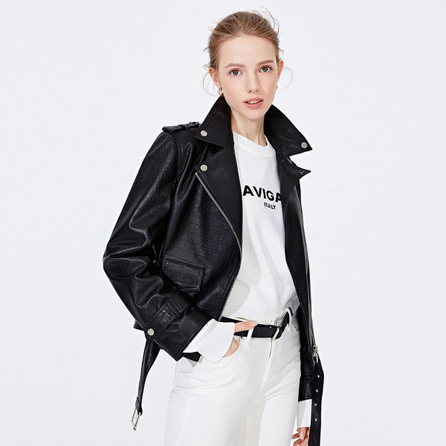 [Sheepskin] Navigare Italian small sailboat black crocodile pattern ...