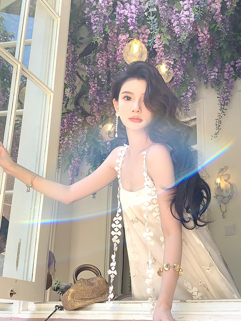 Yexiaoting Ye Xiaoting's summer gentle breeze suspender temperament ...