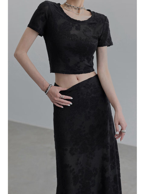 Unable to imagine x Mrs. Chen CHENTAITAI Knitted Tile Flower Short Sleeve