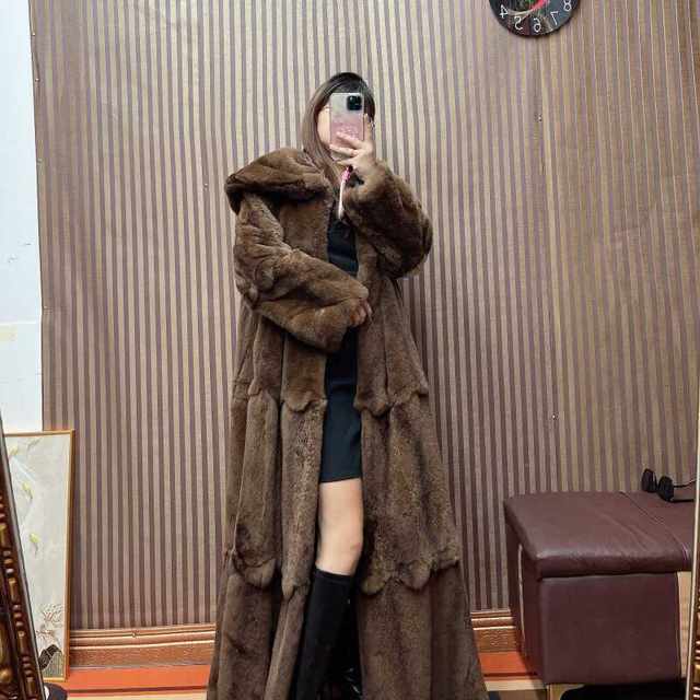 2024 Internet celebrity popular petal sable color rex rabbit fur coat ...