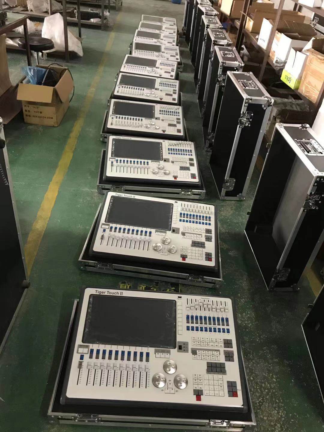 Tigertouch touch tiger light console - chinois et anglais dmx512 quartz ...