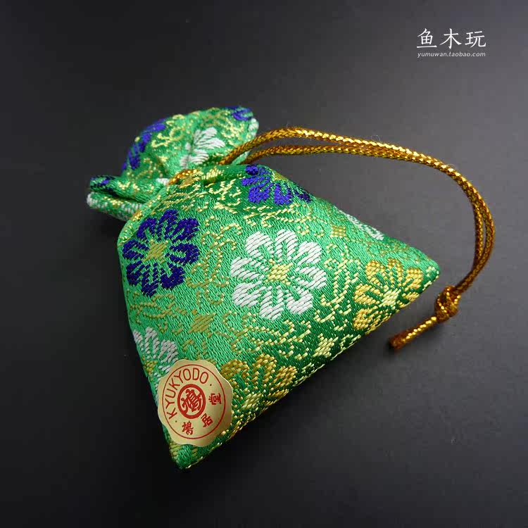 Japan Imports Jiujutang Insect-Proof Aromatherapy Sachet Large and ...