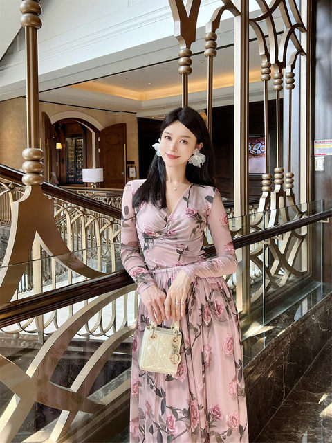 Gao Ding Oil Painting Print Elastic Garls V -neck Skirt Half -skirt ...