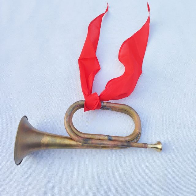 Old style brass charge horn Red Army props trumpet bugle military band ...