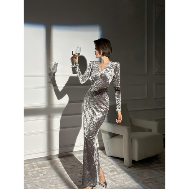 XULU original high-grade gray velvet embossed fashionable temperament slim right-angle shoulder ...