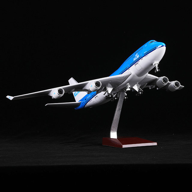 1:150 KLM Boeing 747 civil aviation aircraft model with wheels and ...