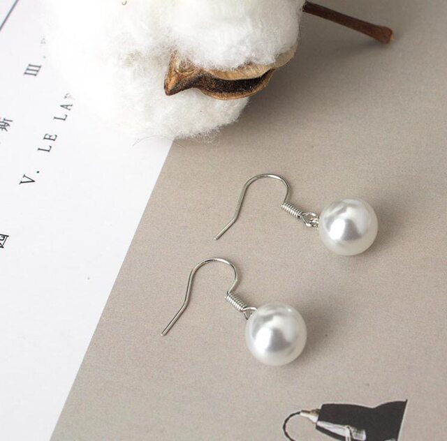 Pearl earrings Female Korean new imitation Mabei Magic White Character ...