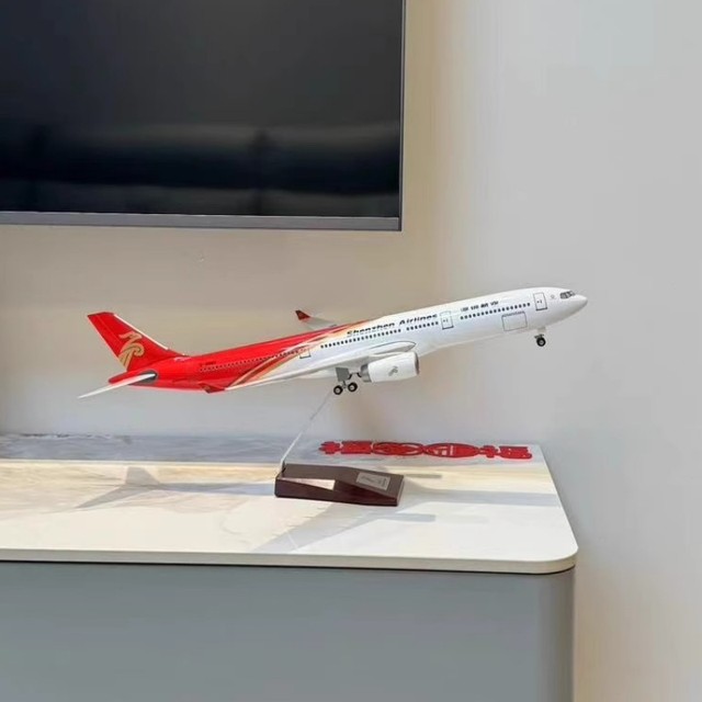 A330 simulation aircraft model new product in stock Shenzhen Airlines ...