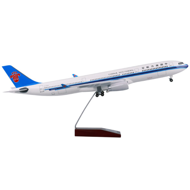 China Southern Airlines, China Eastern Airlines, Air China Boeing 777 ...