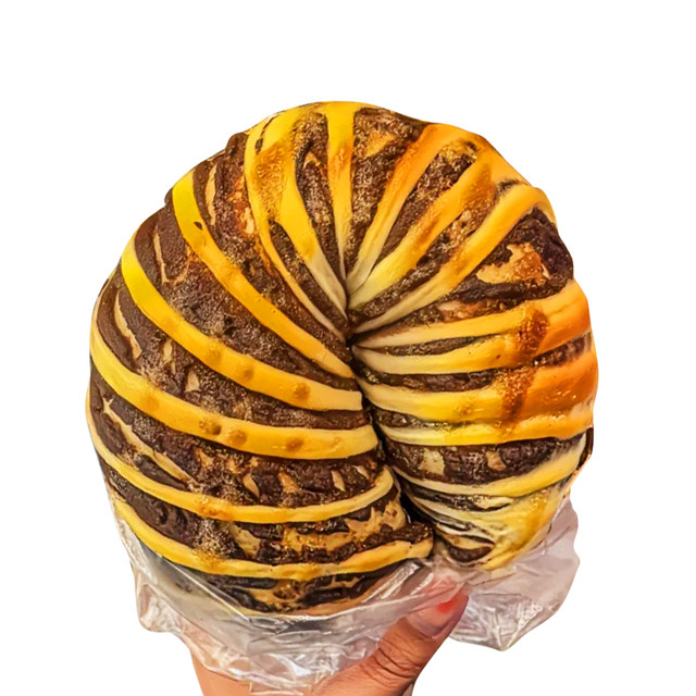 Old-fashioned red bean paste donut bread whole box breakfast sandwich ...