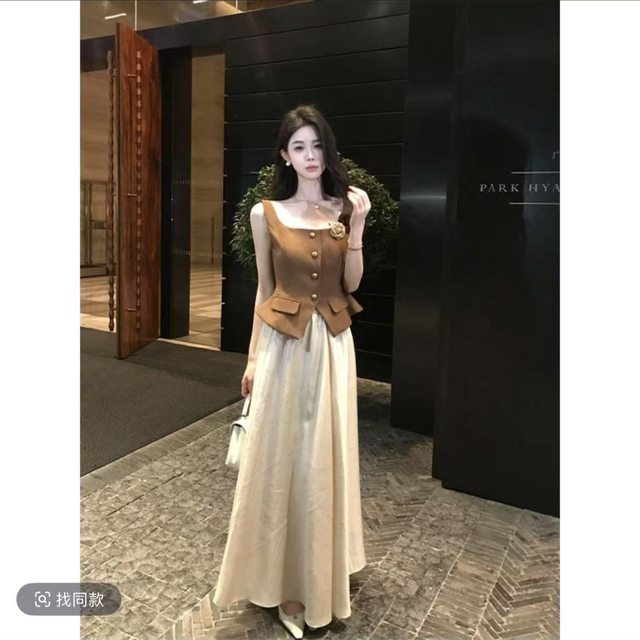 Muzi Li's Li Xingyu Li Yun Three-Dimensional Floral Lace Vest, Elegant ...