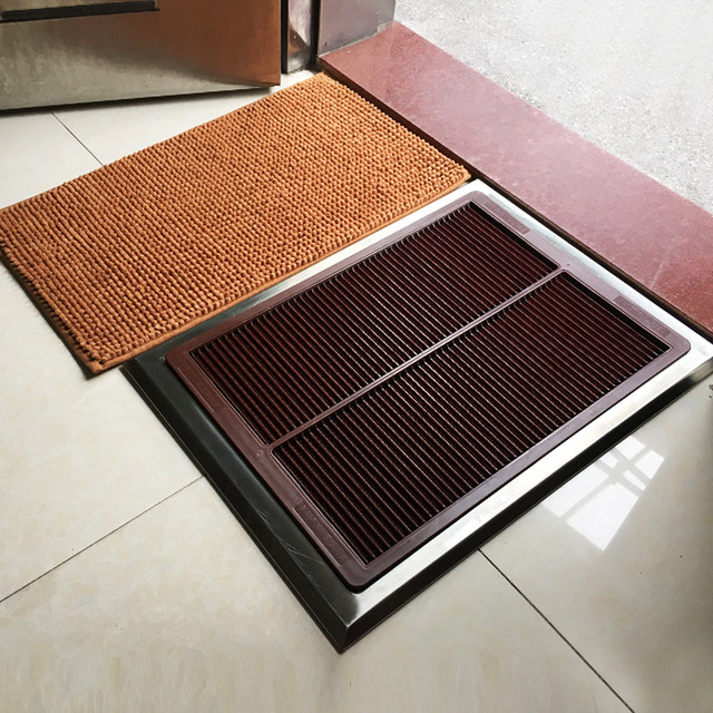 Door-to-door shoe polishing and disinfection floor mats and sole ...