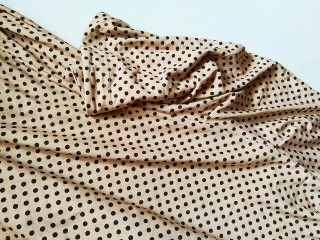 Daily single, round neck three-quarter sleeve long shirt, relatively ...