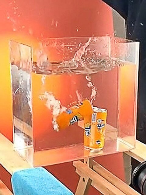 High-definition acrylic shooting deep water tank photography special ...