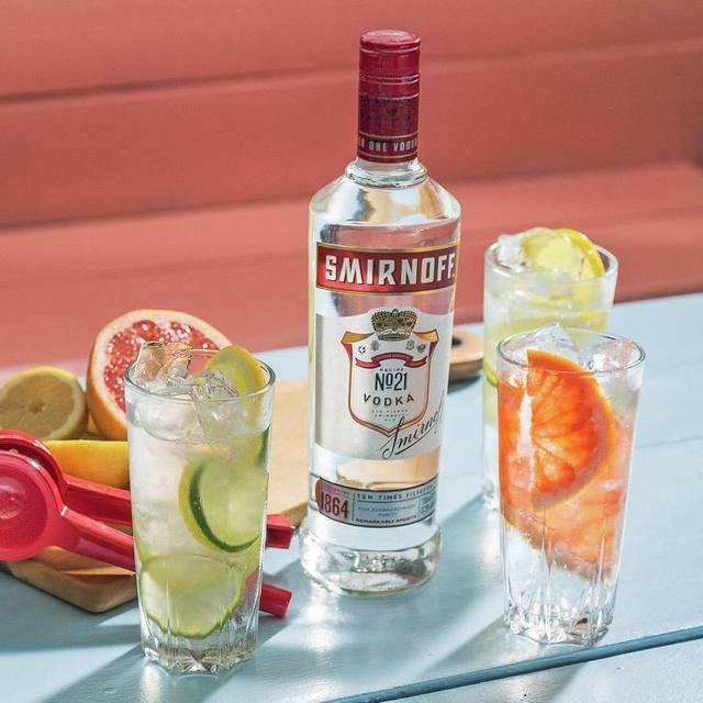 Smirnoff Vodka Red Label Vodka Smirnoff Vodka Crown Liquor Cocktail ...
