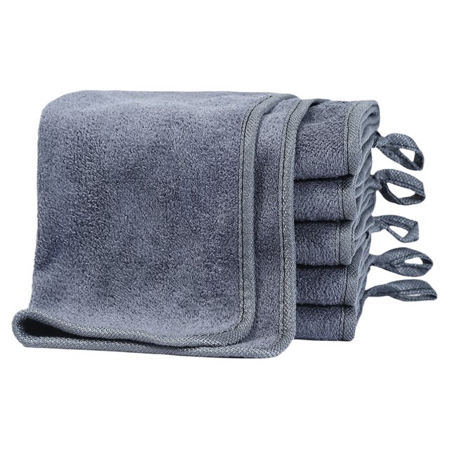 Well -wiped kitchen house towels absorb water and wipe the table cup ...