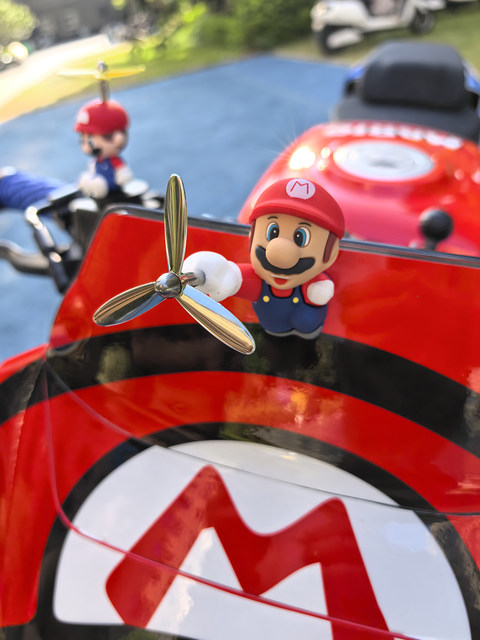 3D Flying Mario Nine Mavericks Electric Car Ornaments Motorcycle Yadi ...