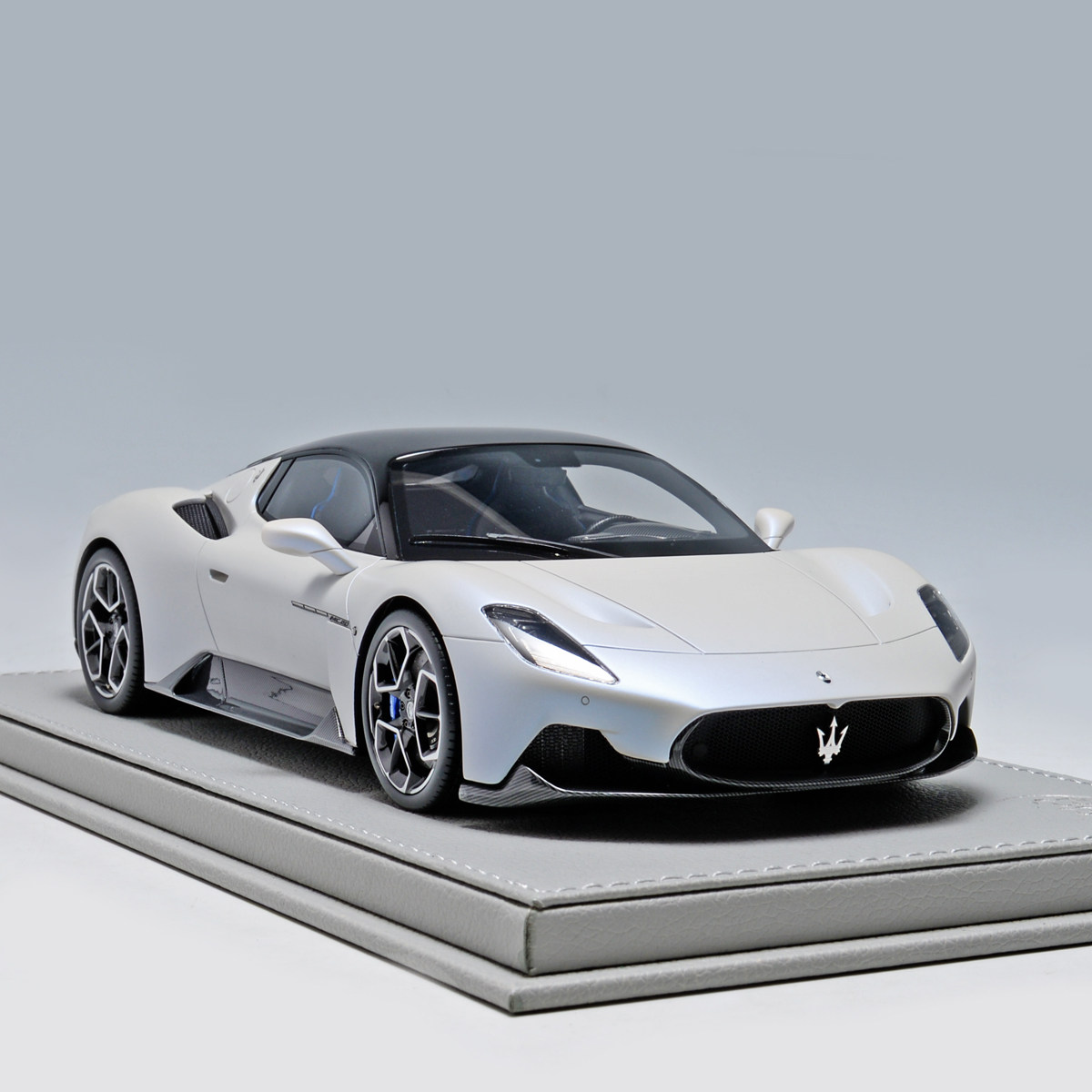 BBR1:18 Maserati MC20 limited edition matte gradient simulation resin ...